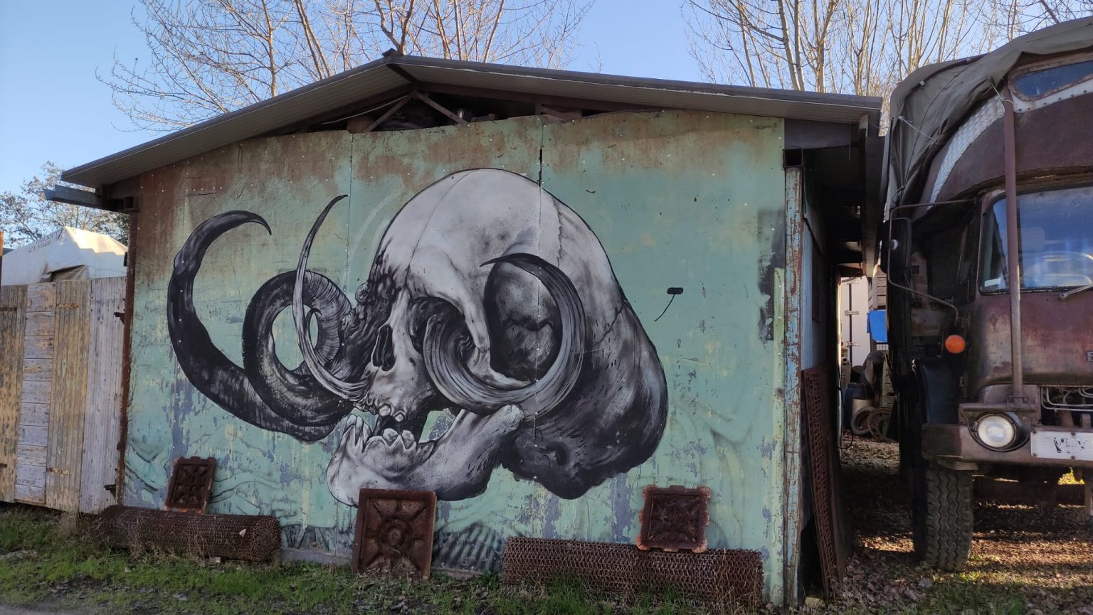 Mutonia, il parco artistico alla Mad Max a Santarcangelo di Romagna ...