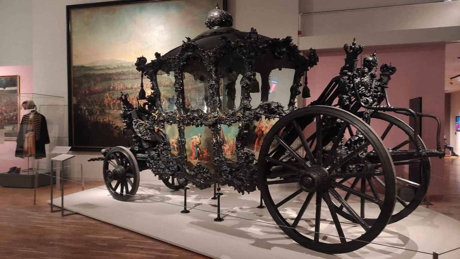 Il Museo delle carrozze imperiali a Vienna: Sissi e gli Asburgo da un ...