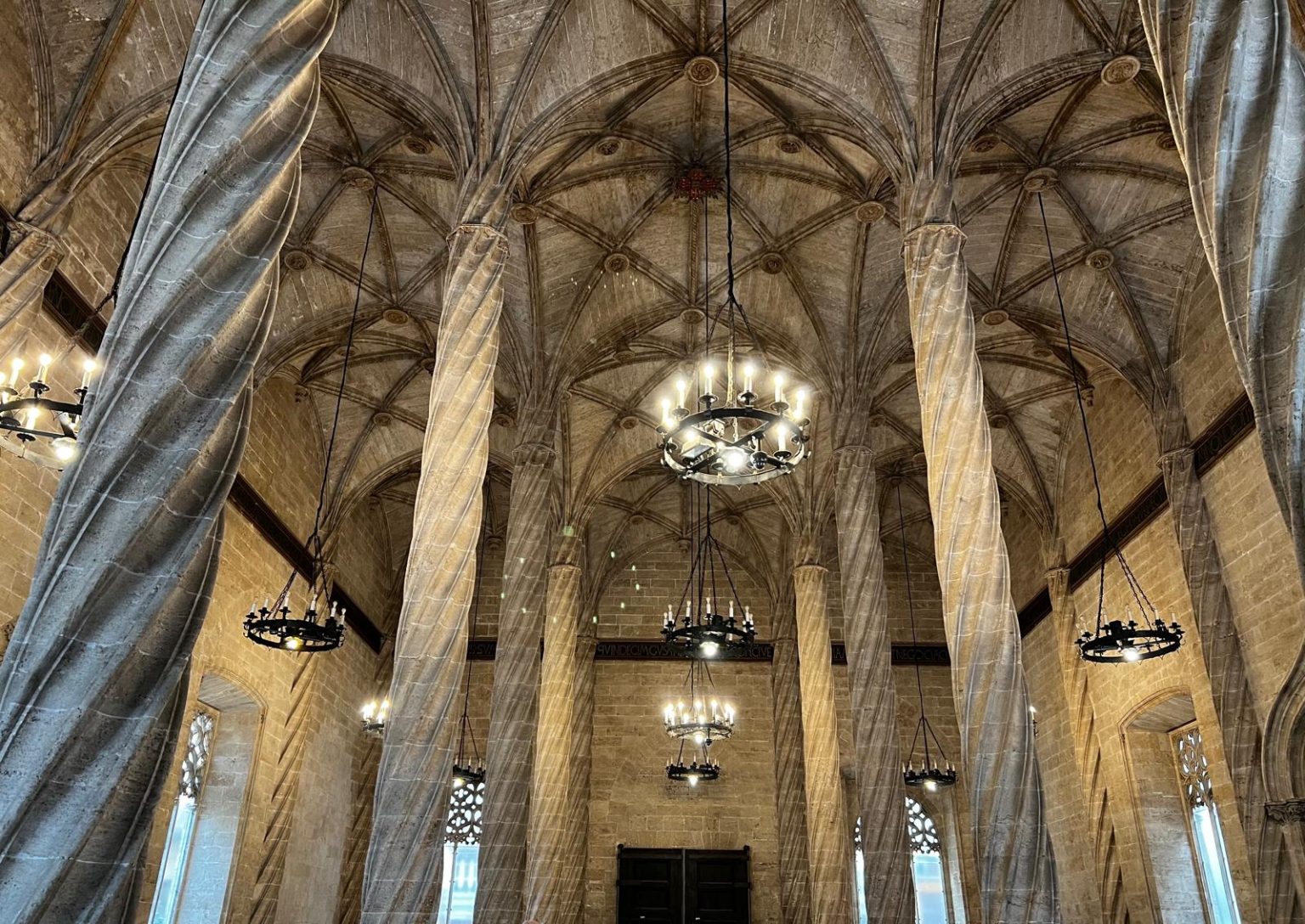La Lonja de la Seda a Valencia: gioiello di architettura gotica – Usa ...